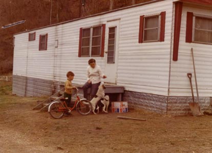 RFK in EKY Tour Sites: Barwick, KY - John Malpede Interviews Zona Akemon